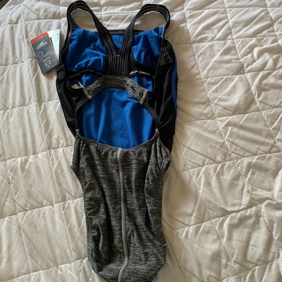 Speedo | Swim | Speedo 6 Quantum Splice Heather One Piece Swimsuit Gray ...